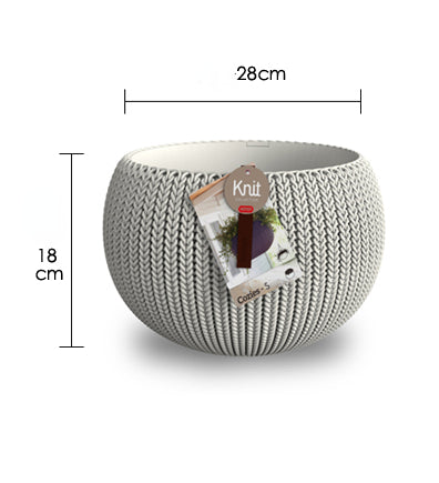 Keter Cozy Cradle and Flower Pot Garden Plus